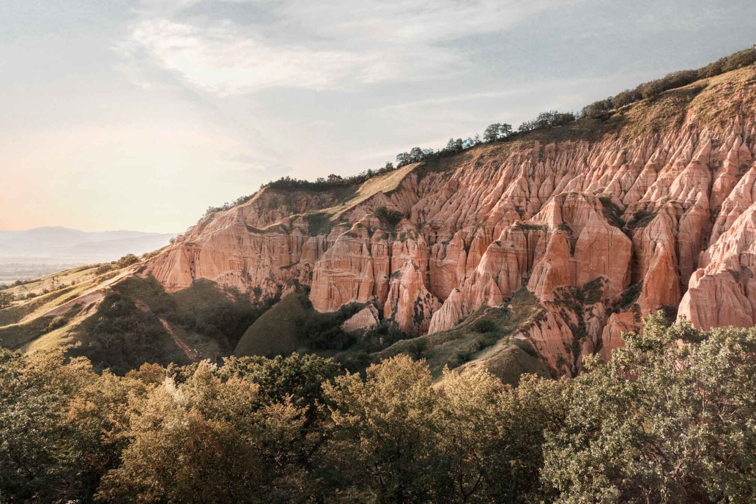 Romania unique attractions | The Red Ravine (Râpa Roșie)